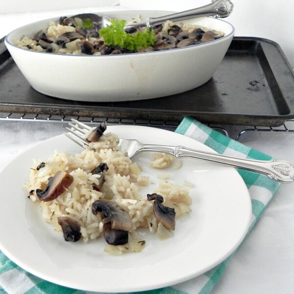 Easy Baked Rice with Mushrooms