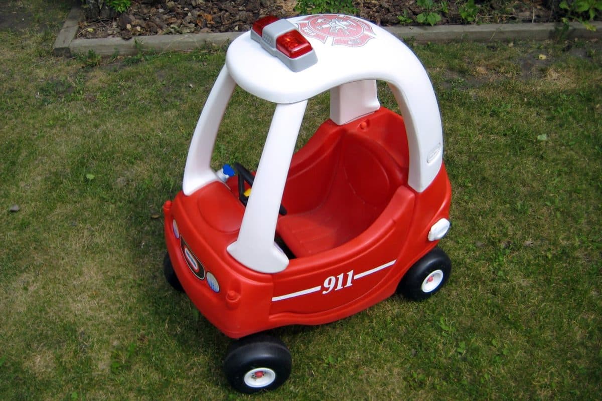 21 Cozy Coupe Hacks to Make Over Your Kid's Ride - Glue Sticks and Gumdrops