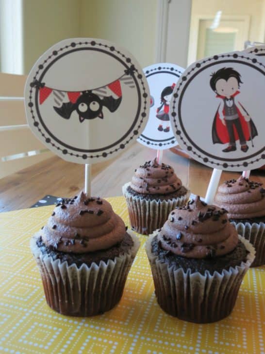 Free Printable Vampire Halloween Cupcake Toppers