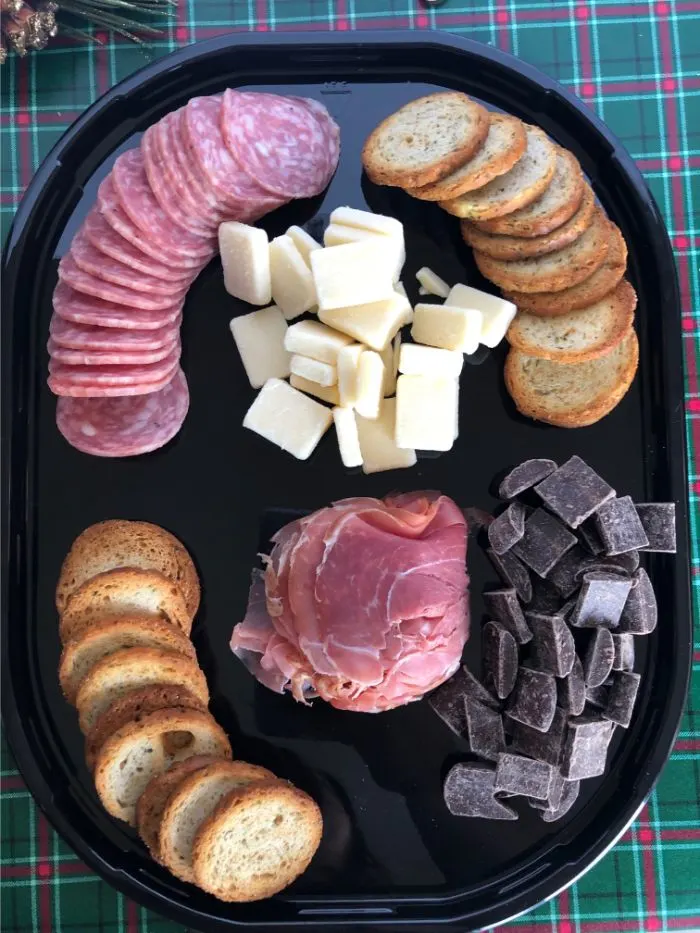 10 Ways to Make Holiday Entertaining Easier - Glue Sticks and Gumdrops