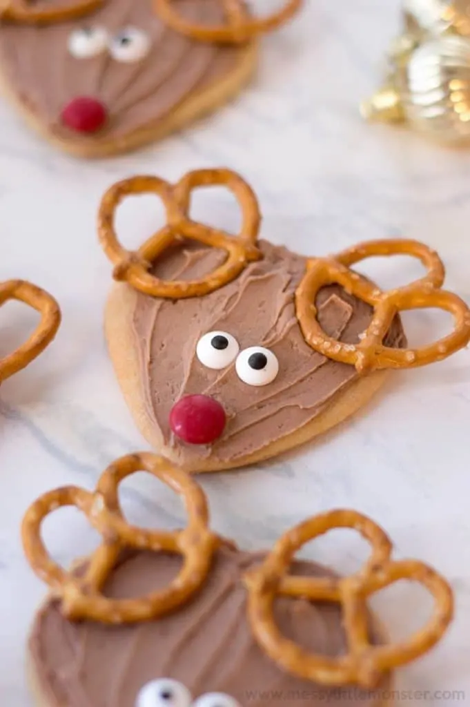 17 Festive Reindeer Treats for Your Holiday Parties