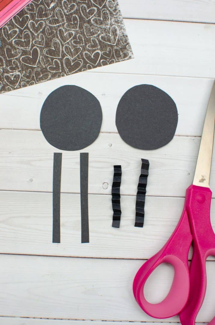 Cute Ladybug Craft for Valentine's Day - Glue Sticks and Gumdrops