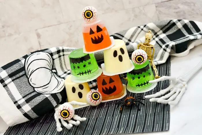 Easy Classroom Halloween Snack Idea - Make it in Just 10 Minutes!
