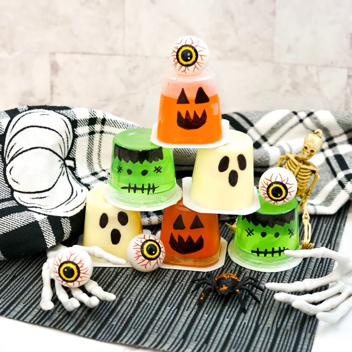 Easy Classroom Halloween Snack Idea - Make it in Just 10 Minutes!