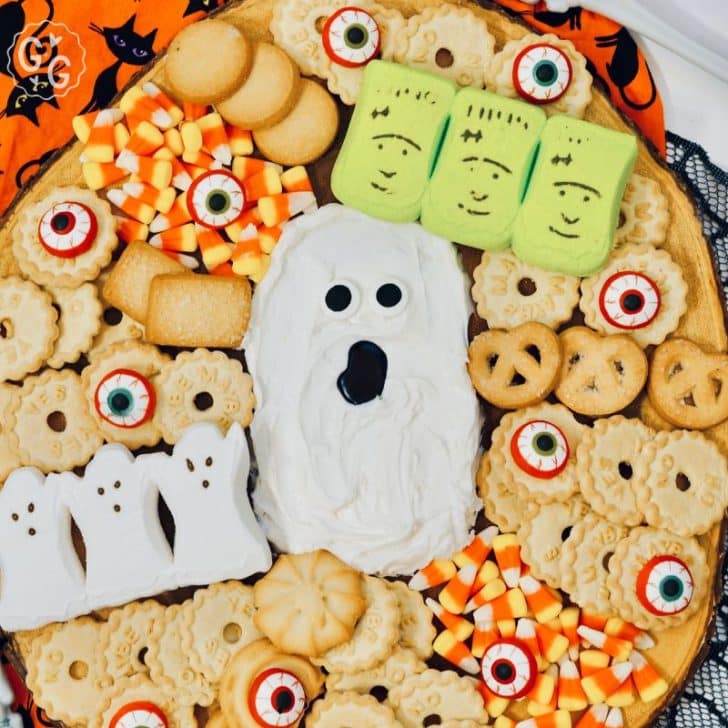 Ghost Halloween Frosting Board: Quick & Easy Party Food