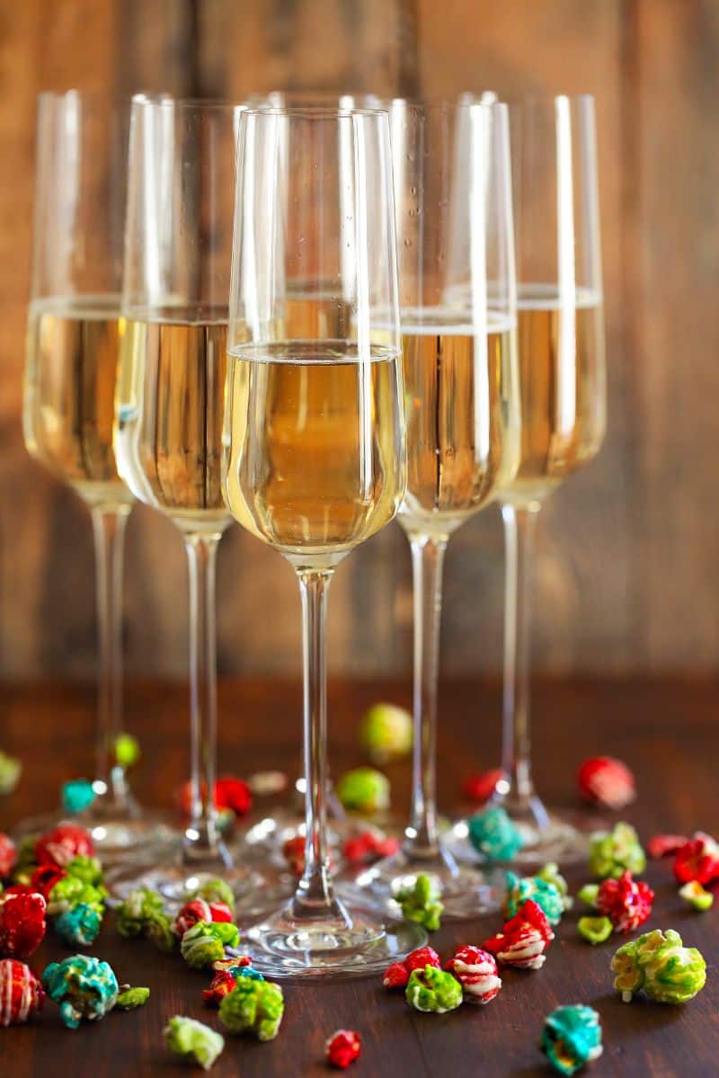 Popcorn and Champagne: A Perfect Wedding Pairing