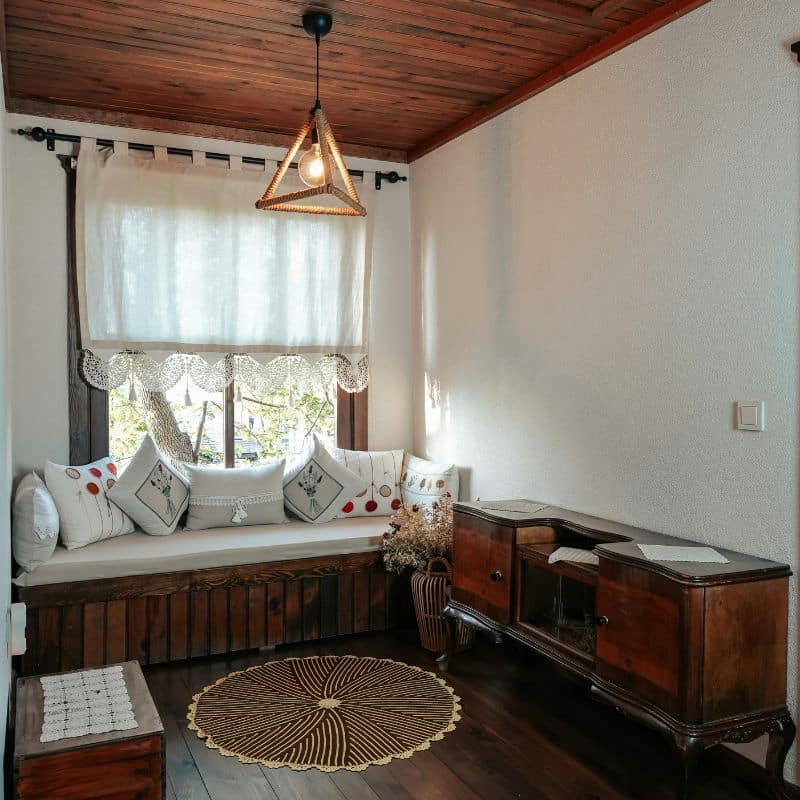 5 Things to Add to Your Home for the Cottagecore Look