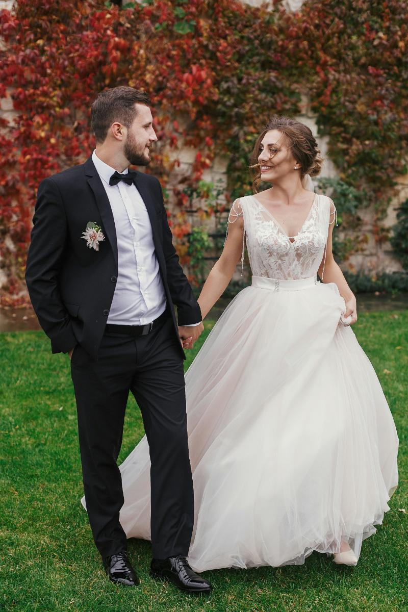 A Guide to Planning Your Perfect Fall Wedding & Embracing the Seasonal ...