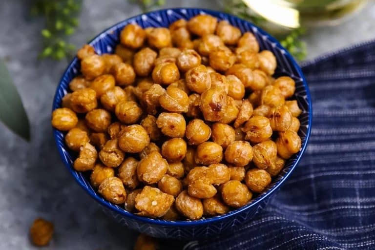 11 Crispy Roasted Chickpeas Recipes for When You Get the Munchies