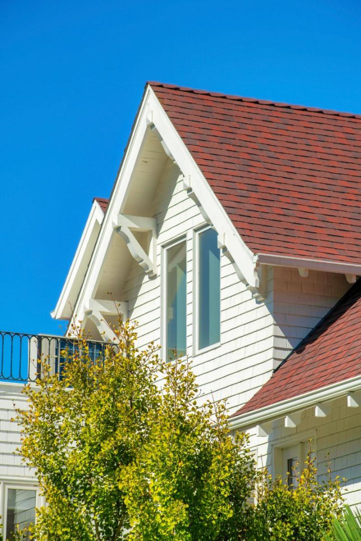 7 Signs Your Shingled Roof Needs to Be Replaced