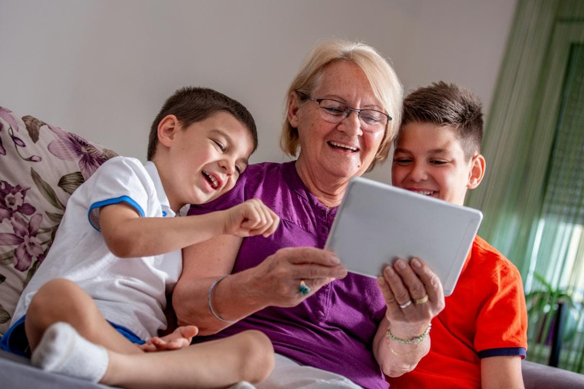 How to Manage Looking After an Elderly Parent with Raising Young Children