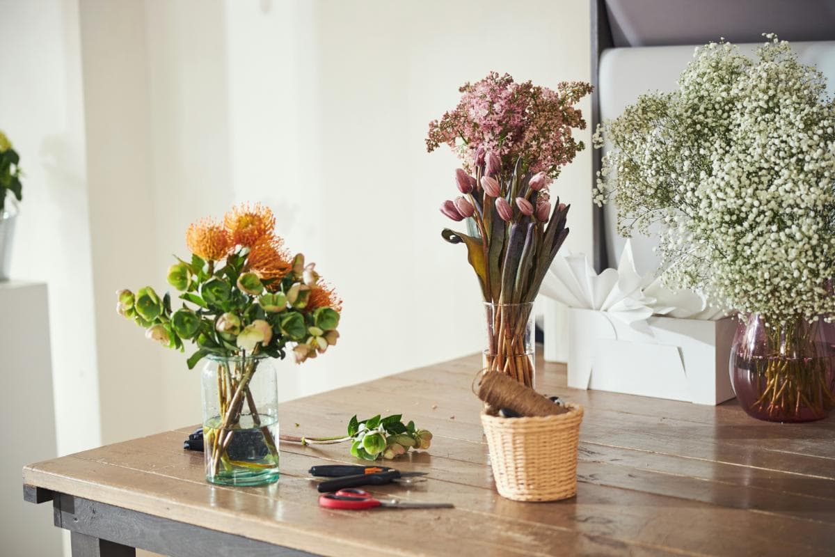 Flower Cooler: Essential Guide to Preserving Fresh Cut Flowers