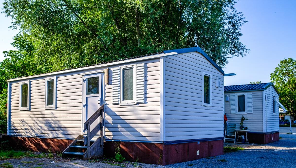 6 Signs It's Time to Move On from Your Mobile Home
