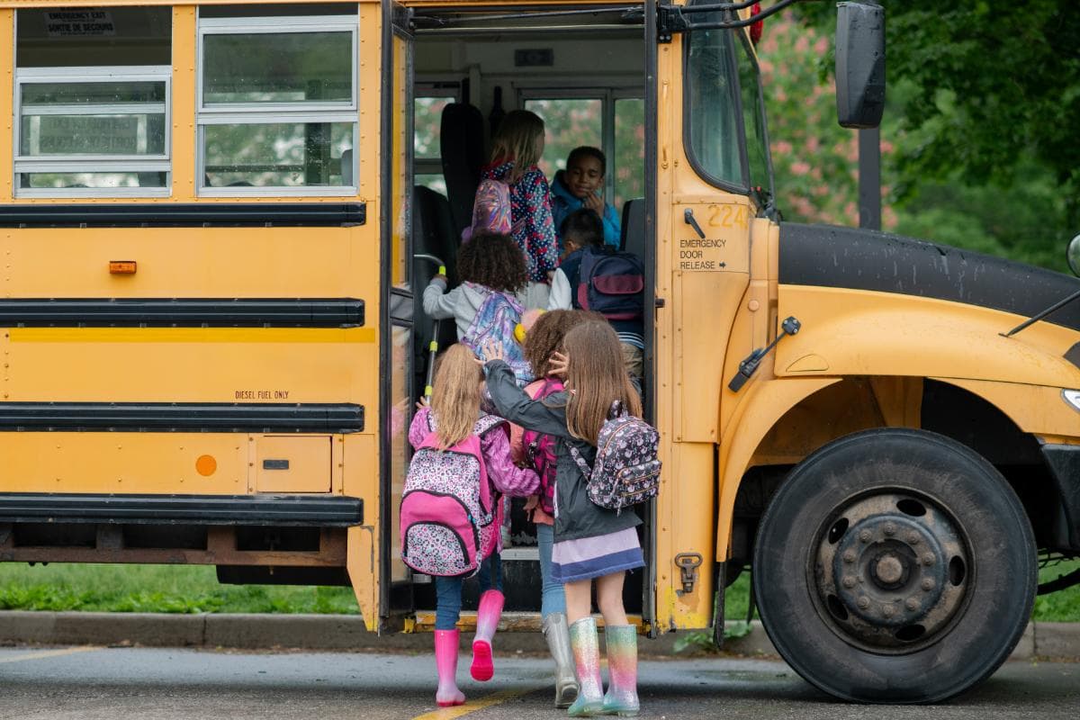 7 Quick Tips to Make School Mornings Easier