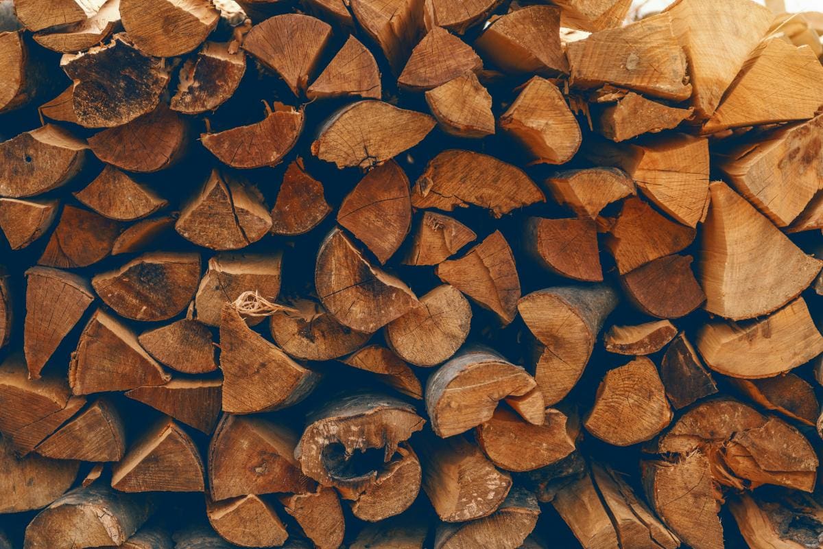 How to Properly Season Firewood for Maximum Heat and Efficiency